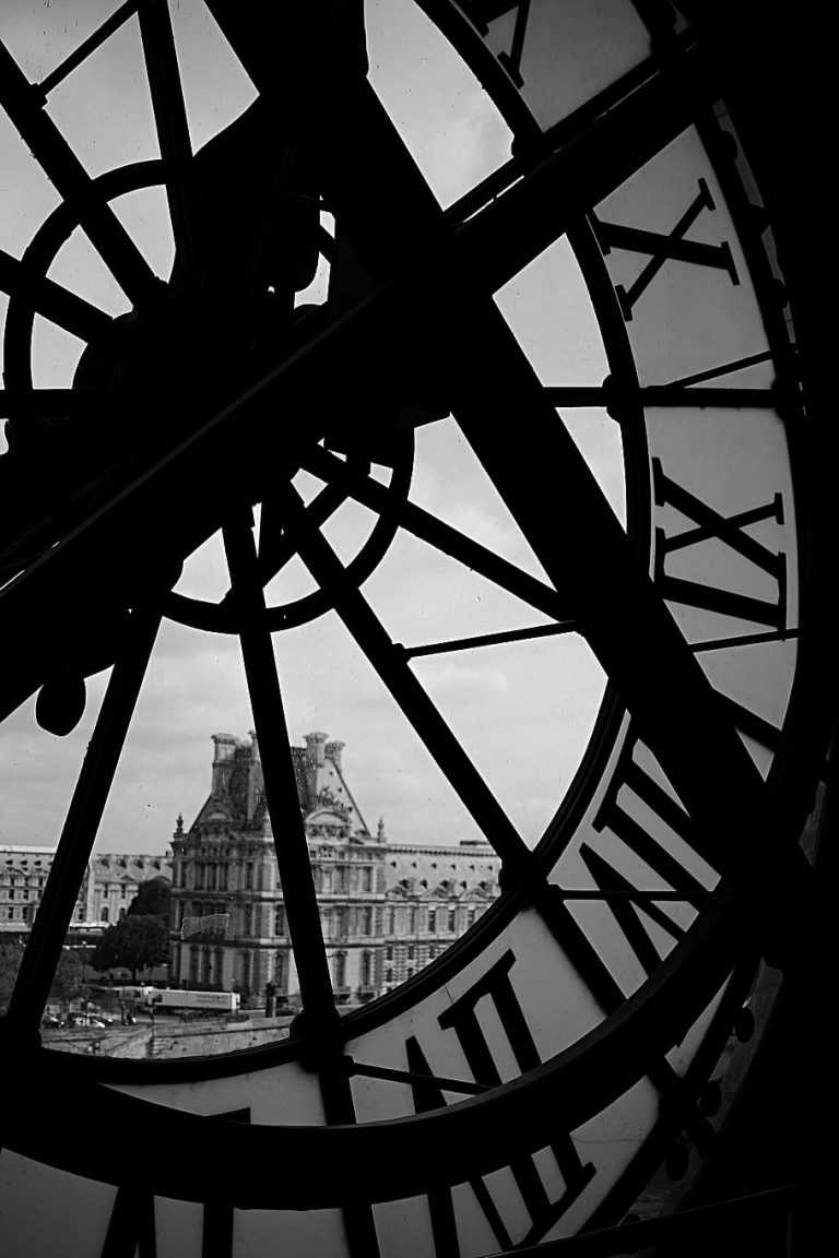 4K Clock Wallpaper | WhatsPaper