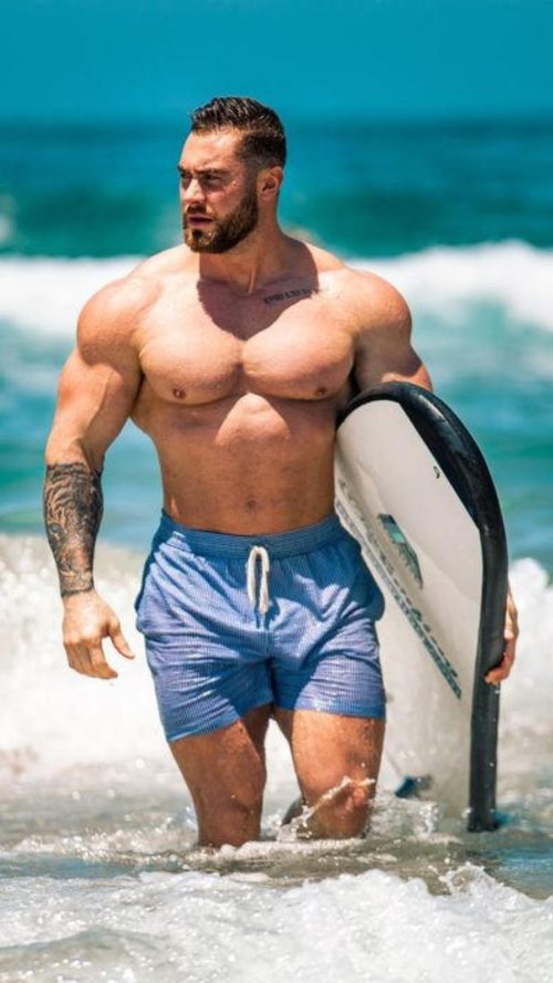 4K Chris Bumstead Wallpaper | WhatsPaper